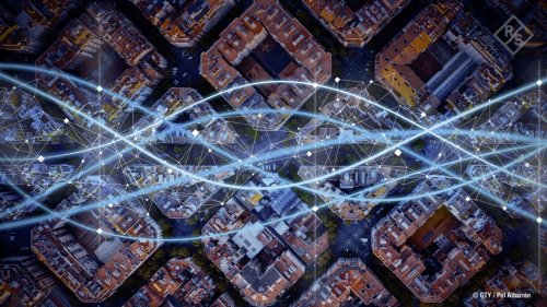 Enabling connections, empowering innovations: Rohde & Schwarz presents its mobile industry ...